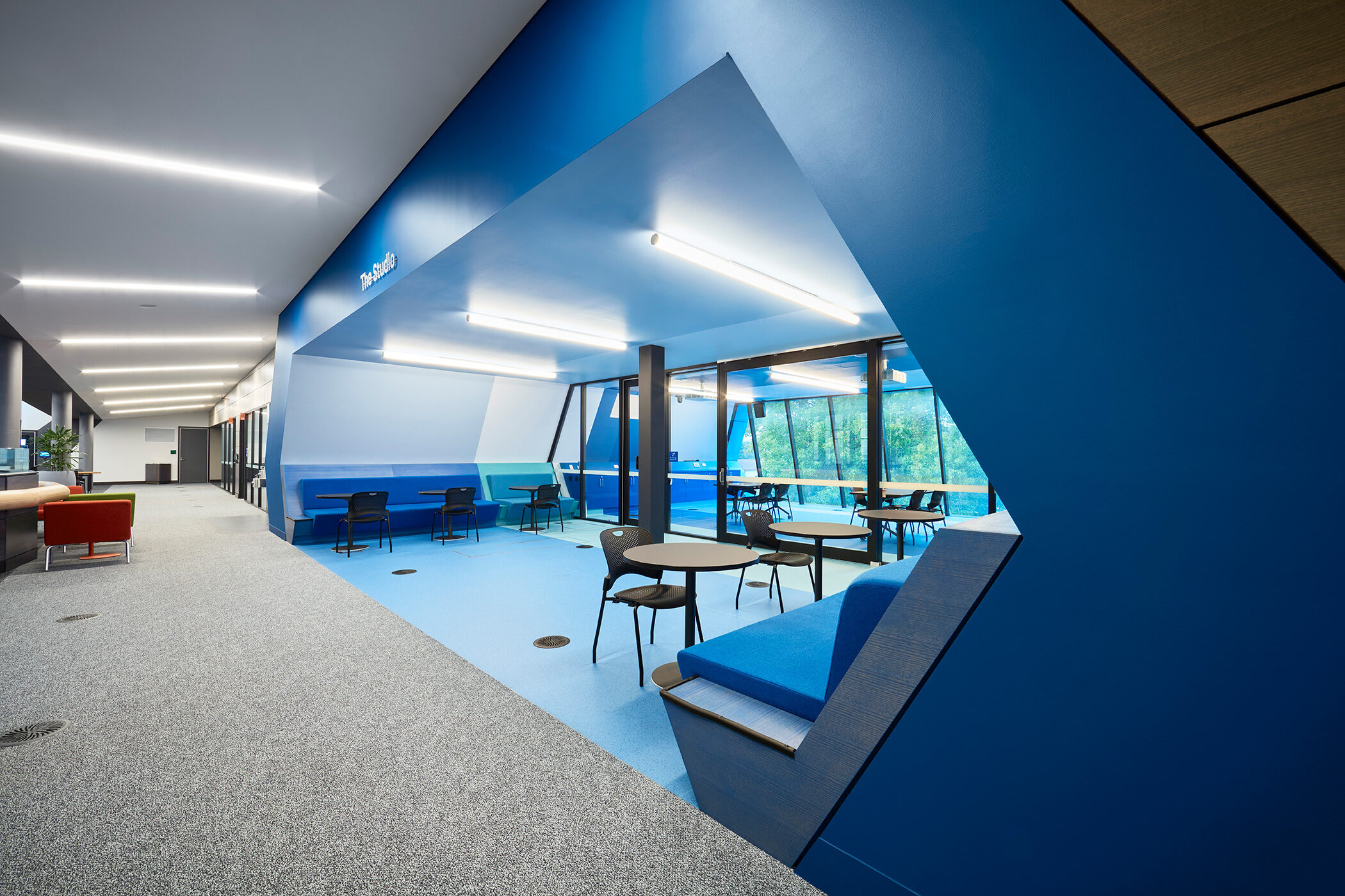 SPRINGVALE LIBRARY & COMMUNITY HUB - Rhiannon Slatter